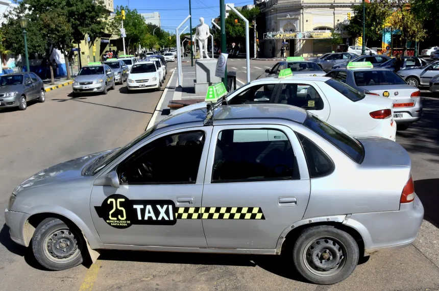 La Municipalidad adelantó el aumento de marzo y los taxis suben 25% ...