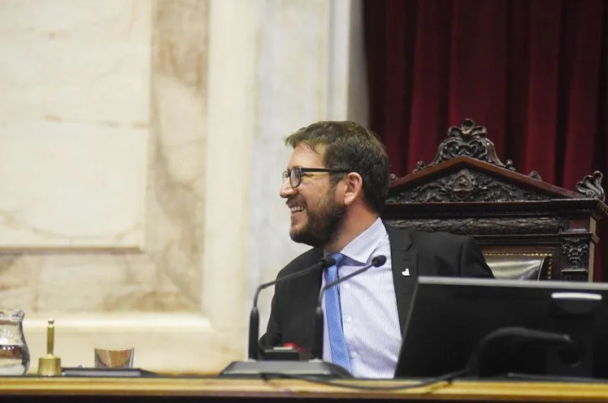 "Un nene caprichoso" :: El Diario de La Pampa