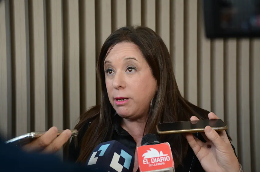 Mariana Barbitta, la abogada del club Santa Rosa, asumió la defensa del ...
